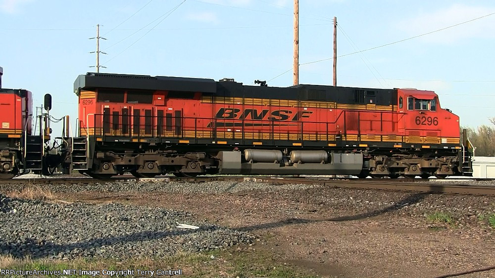 BNSF 6296